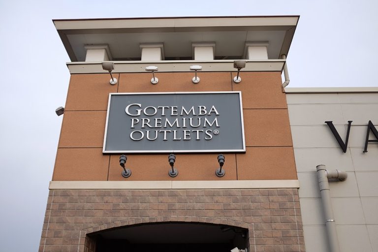 Gotemba Premium Outlet Jepang, Tempat Terbaik Berburu Barang Branded ...